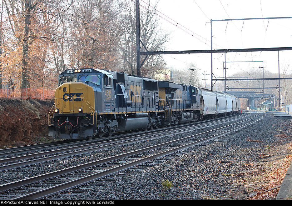 CSX SD70MAC #4585 on Q300-08